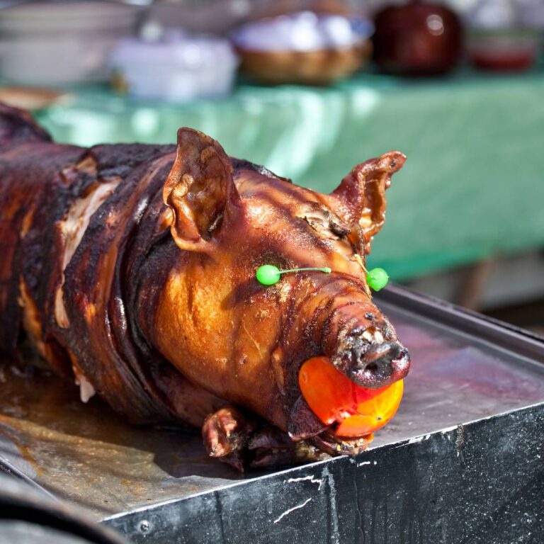 How To Do a Pig Roast | Lee n Eddies Catering